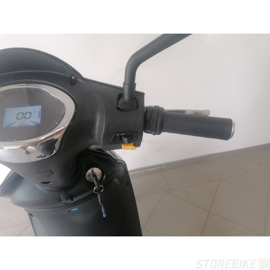 ZT-09 Classic ZTECH Elektromos Robogó/kerékpár 250W/48V/12Ah grafén ...