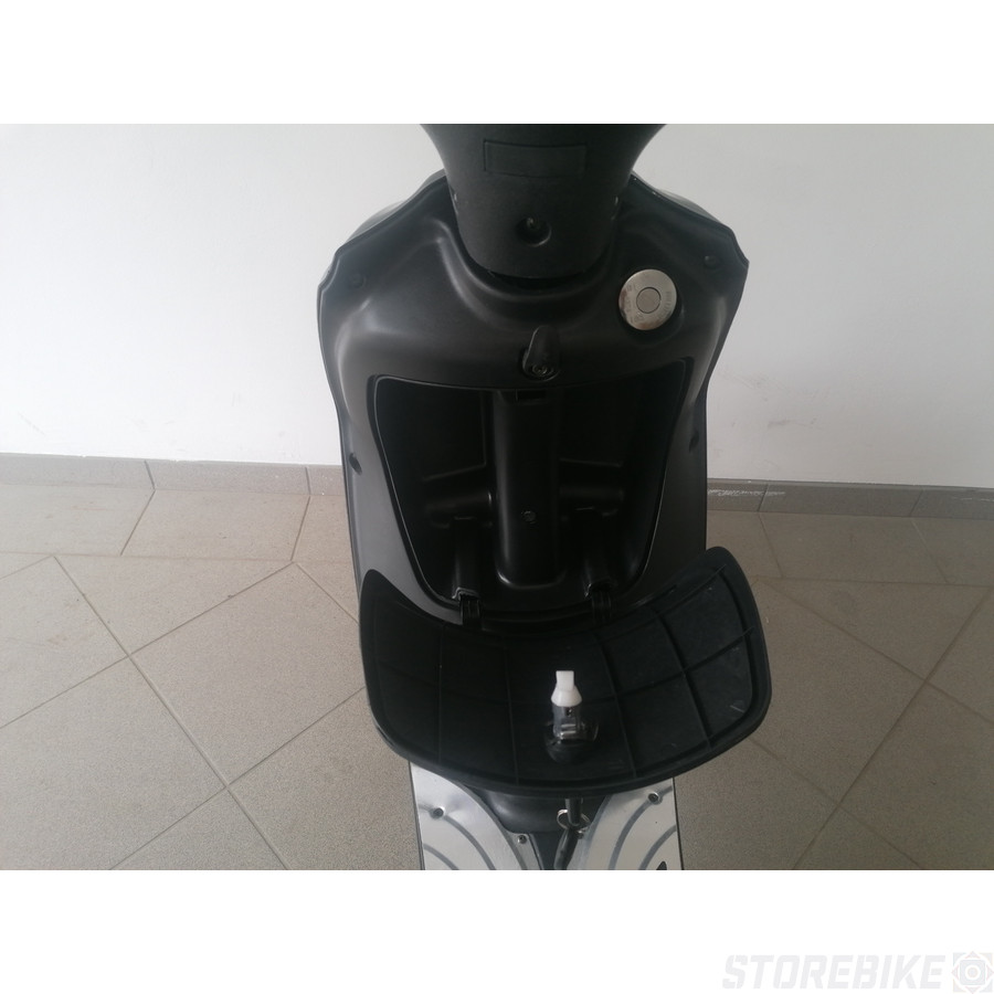 ZT-09 Classic ZTECH Elektromos Robogó 480W/48V/22Ah grafén akkumulátor ...